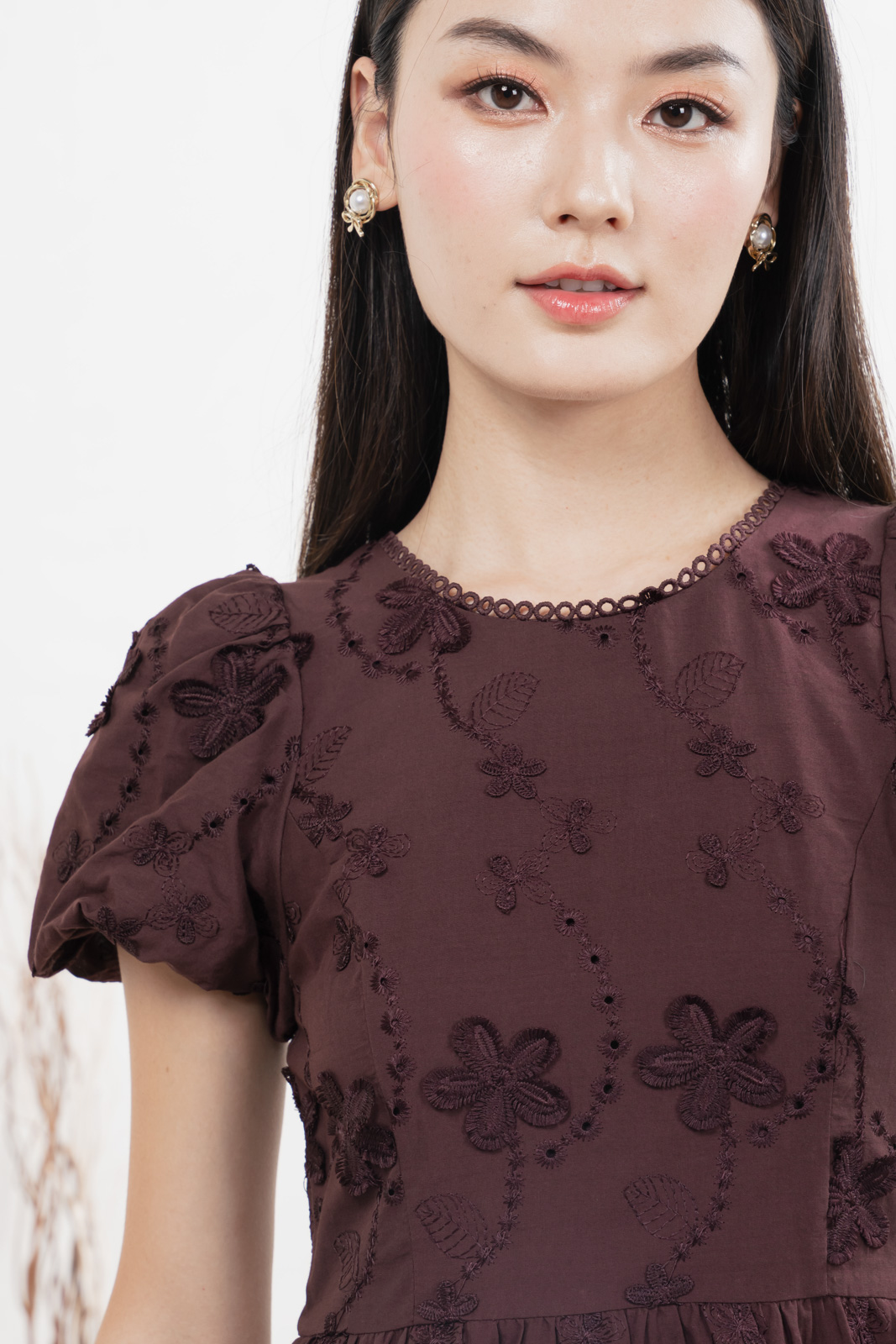 Mira Embroidery Midi Dress In Burgundy