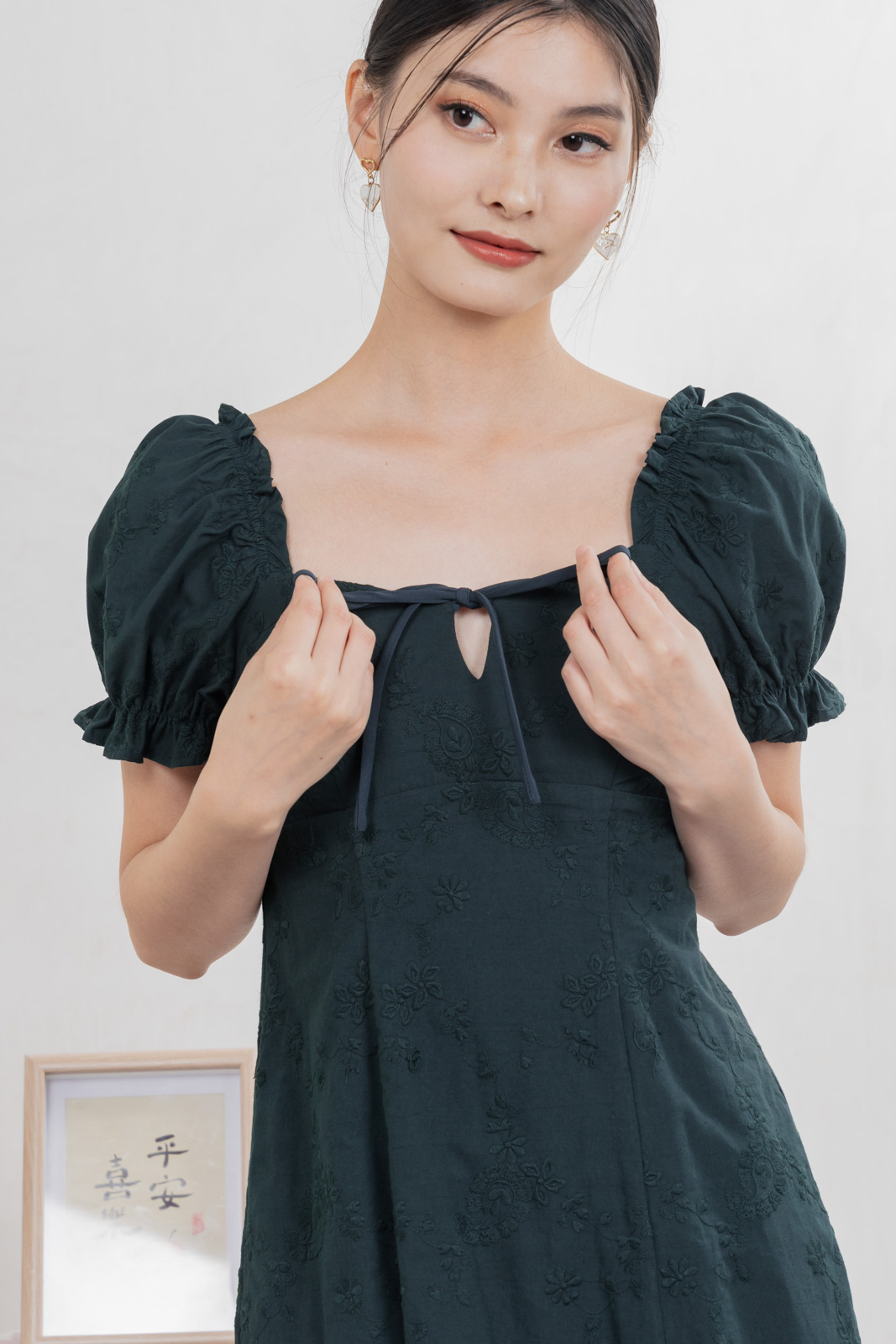 Sage Embroidered Tie Ribbon Dress In Emerald