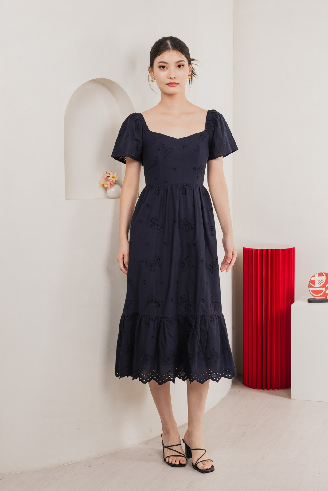 Brinia Ribbon Eyelet Sweetheart Midi Dress In Navy